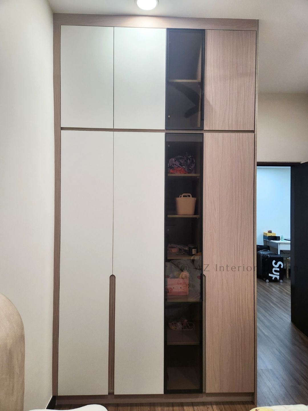 White And Wood Wardrobe With Hidden Handles And Glass Display - AZ ...
